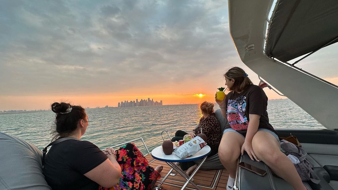 Doha: Sunset and Night Boat Cruise along Doha Corniche – Shouf
